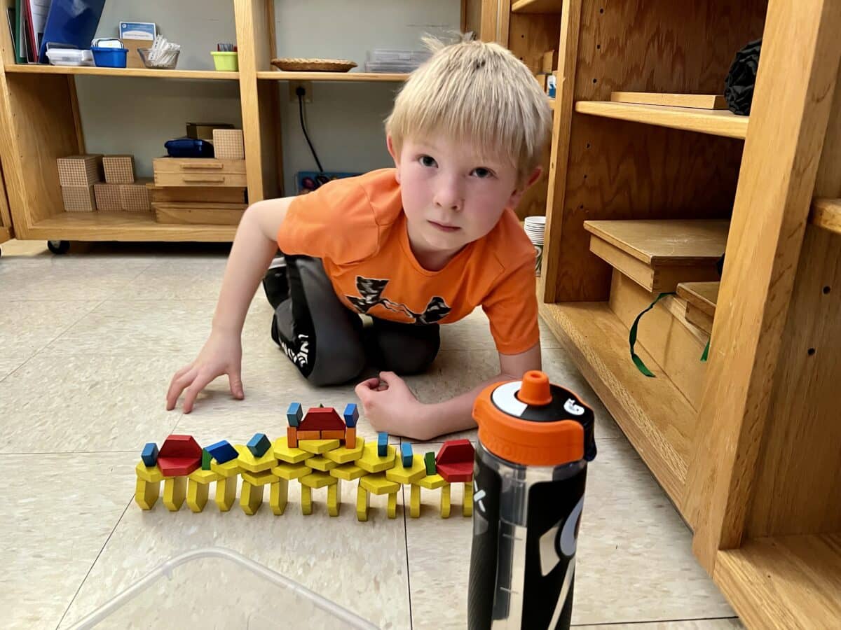 Elementary School 1B For Grades 1, 2, 3 - Montessori Staff